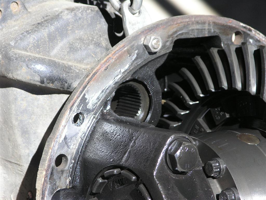 Eaton D404 front carrier/ power divider assembly for sale 3.55 ratio